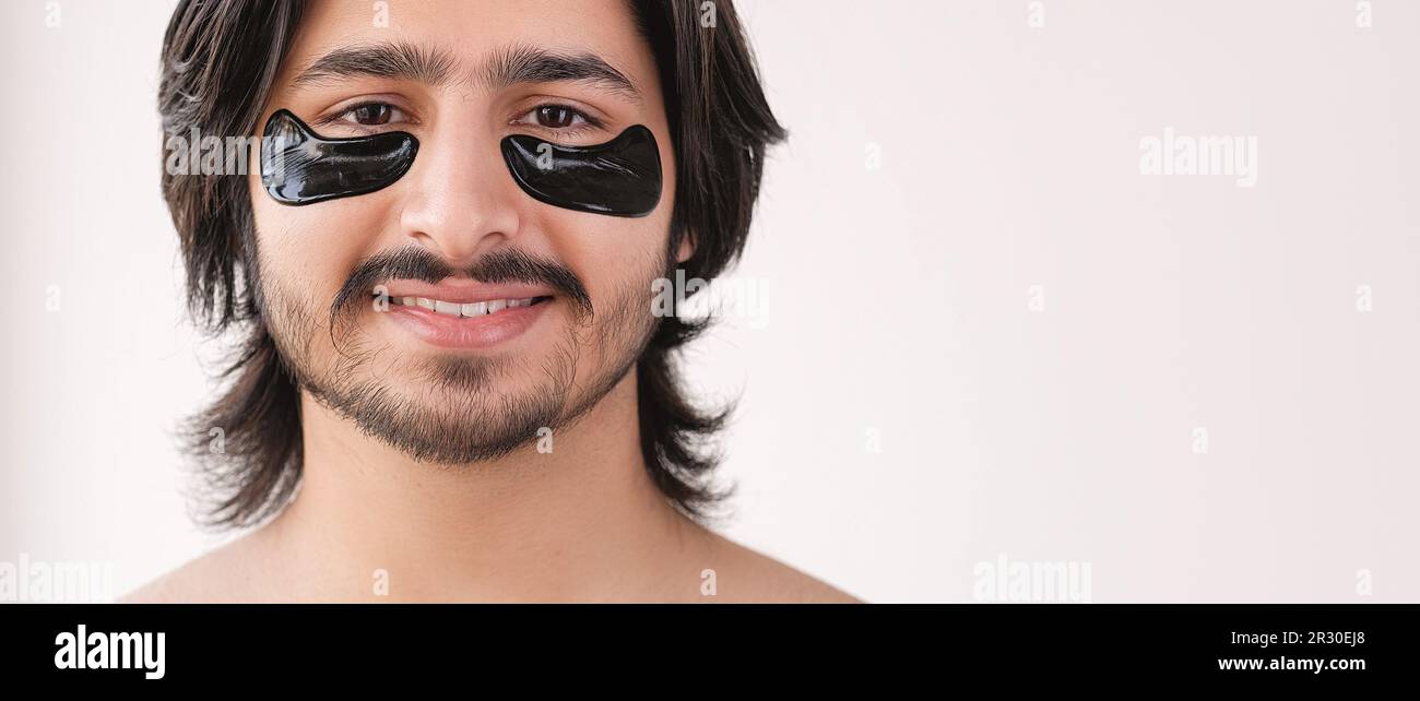 Black man eye patches hi-res stock photography and images - Alamy