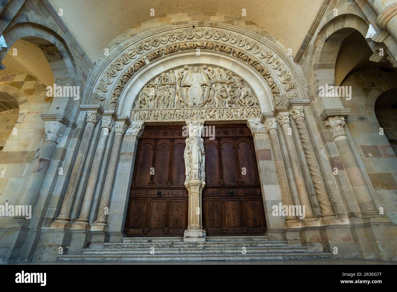 Autun . Tympanum of cathedral Saint Lazare . Morvan regional natural ...