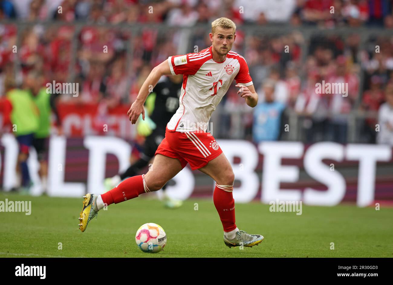 Matthijs de Ligt of FC Bayern Muenchen FC Bayern Muenchen - RB Leipzig Fussball 1 . Bundesliga ...