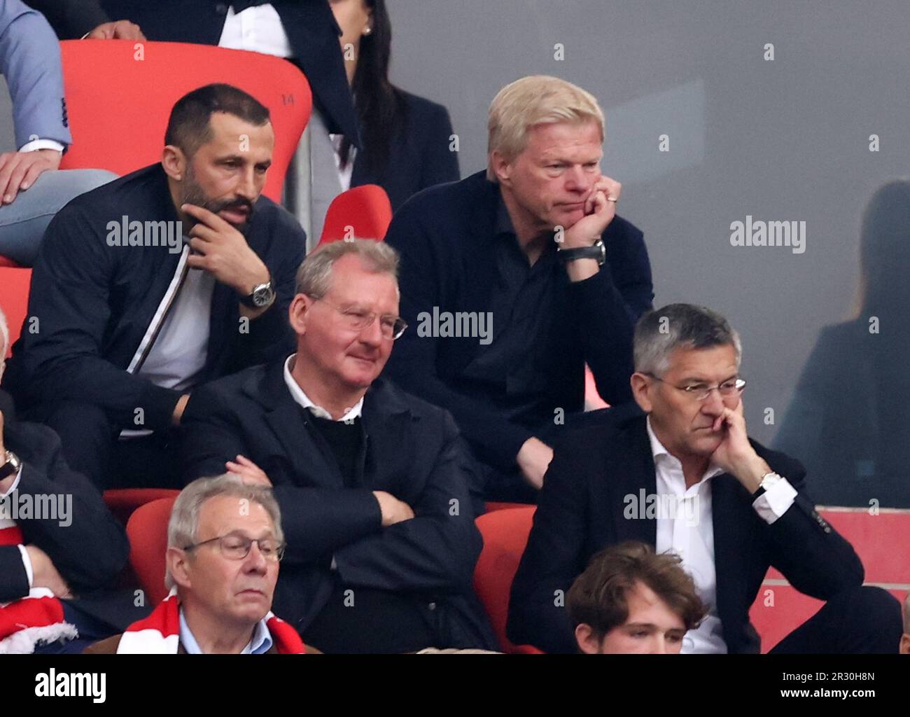 enttŠuscht Hasan Salihamidzic Sporting director of FC Bayern Muenchen ...