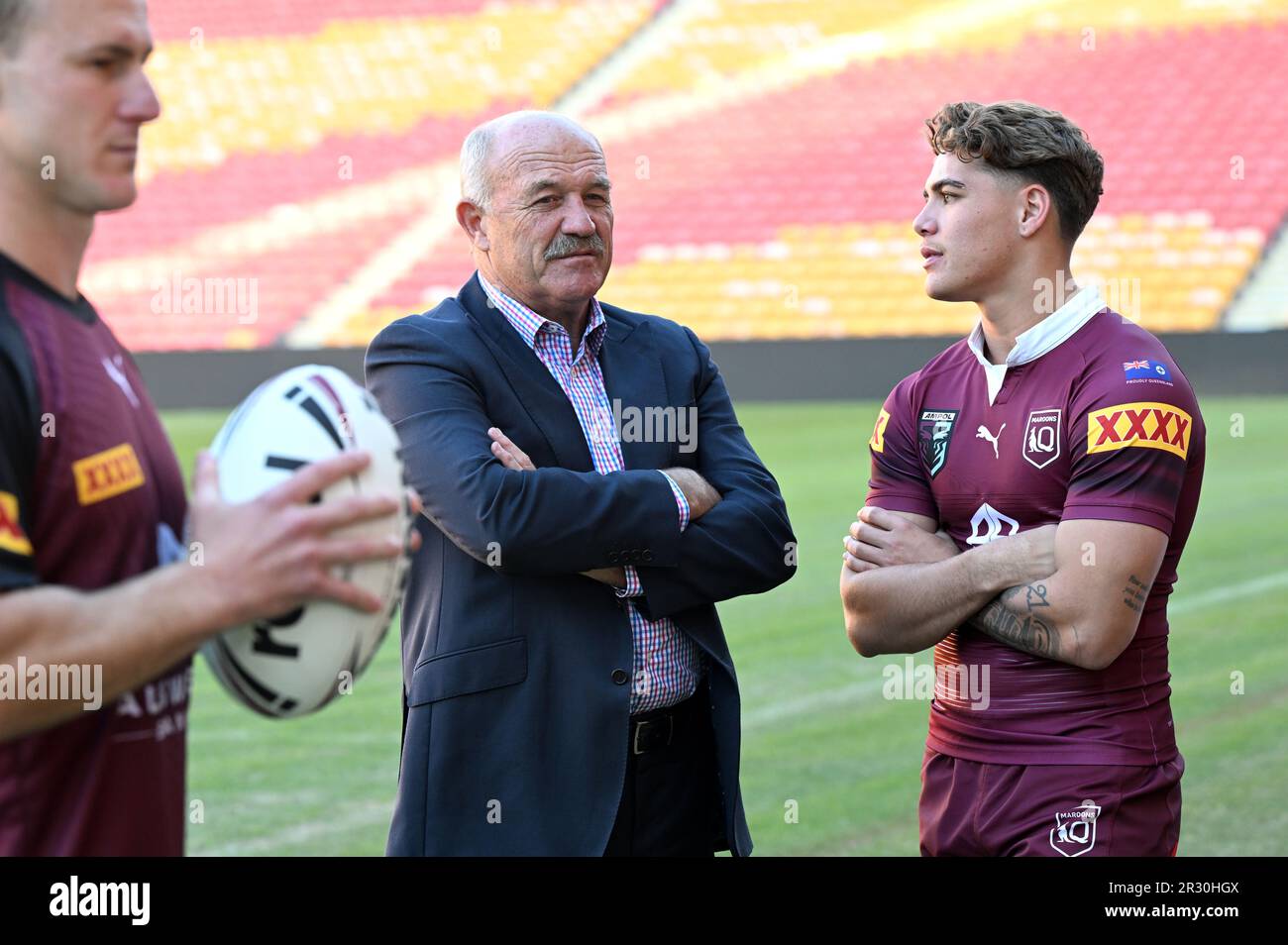 Former Queensland player Wally Lewis (centre) and Reece Walsh (right ...