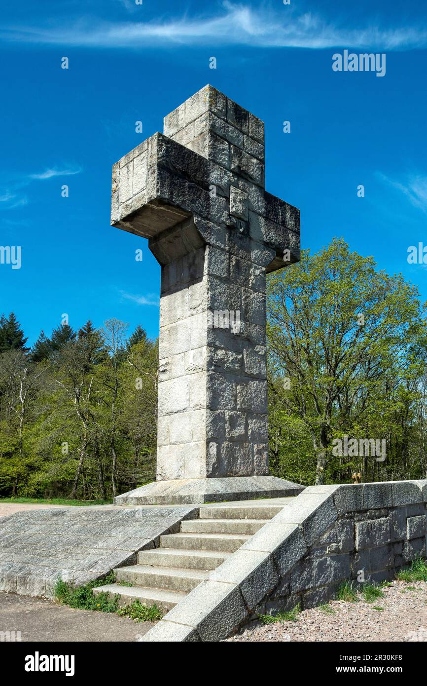 Autun . The monumental liberation cross erected on Mount Saint ...