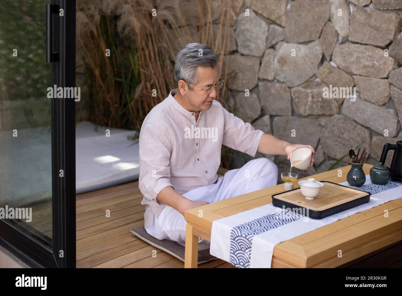 Asian mature people villa hi-res stock photography and images - Alamy