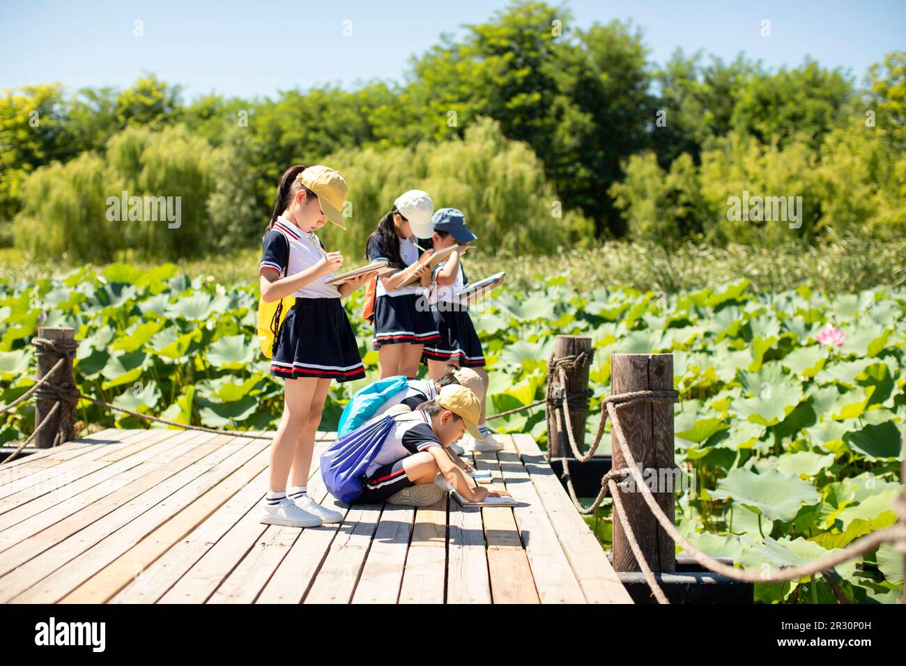 Chinese children drawing china hi-res stock photography and images - Alamy