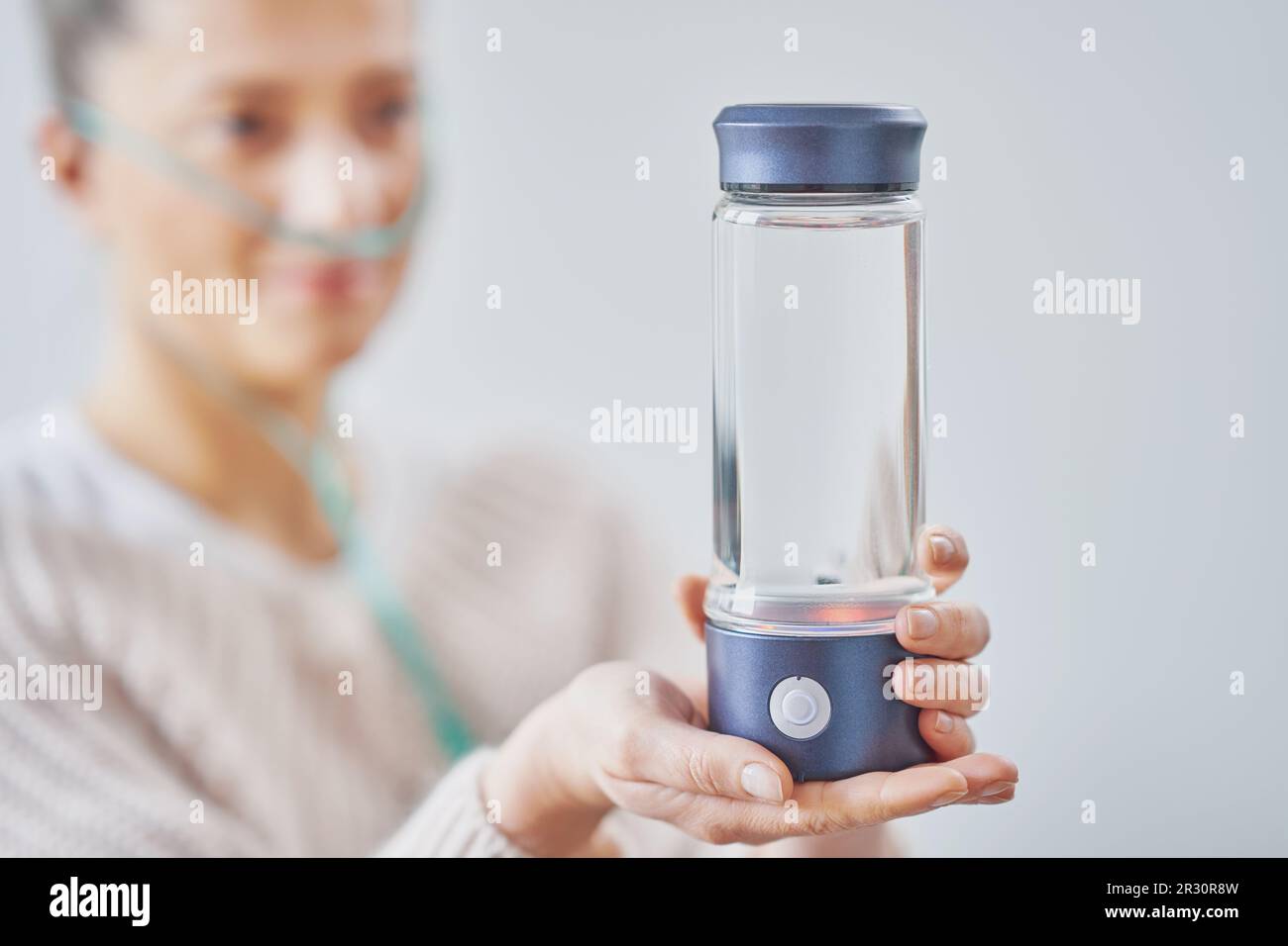 Hydrogen fuel cell close up hi-res stock photography and images - Alamy