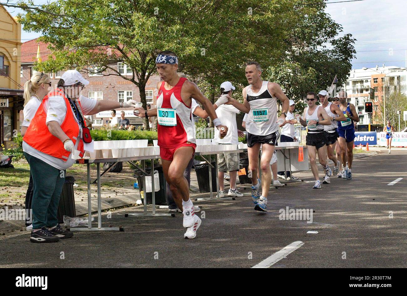 The 2006 Blackmores 'Bridge Run' public marathon in Sydney, Australia ...