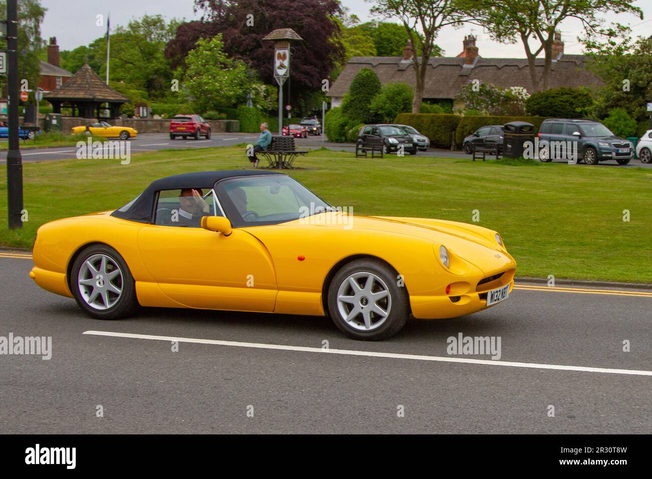 1998 90s nineties Blackpool built British TVR Chimaera Yellow Car ...