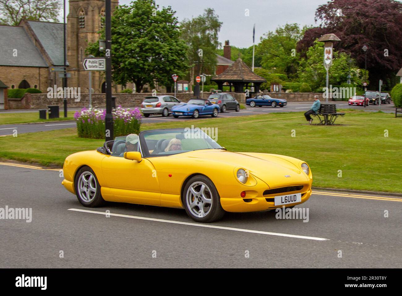 1998 90s nineties Blackpool built British TVR Chimaera Yellow Car ...