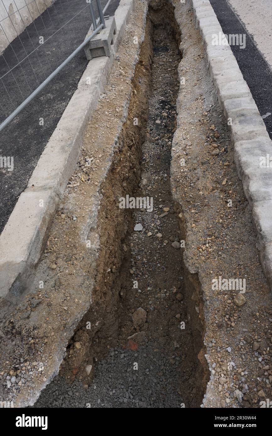 Underground pipeline construction hi-res stock photography and images ...