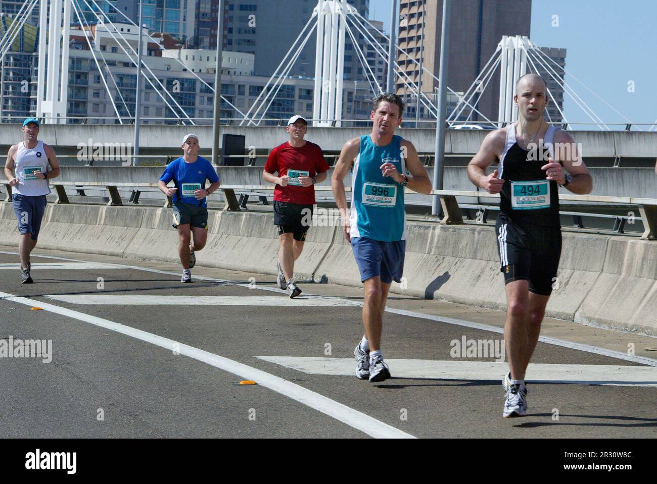 The 2006 Blackmores 'Bridge Run' public marathon in Sydney, Australia ...