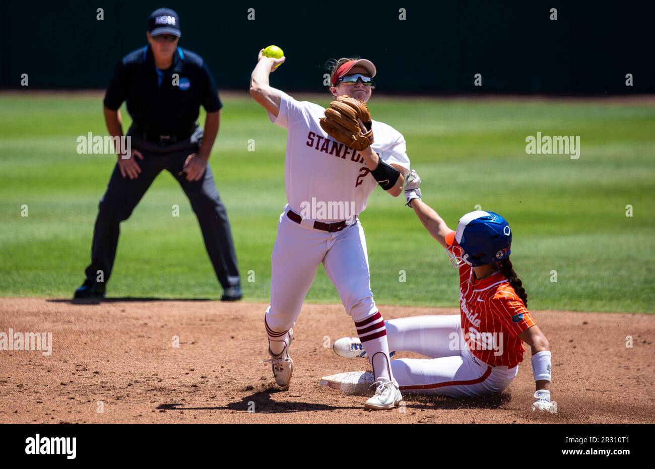 Stanford infielder emily young hi-res stock photography and images - Alamy