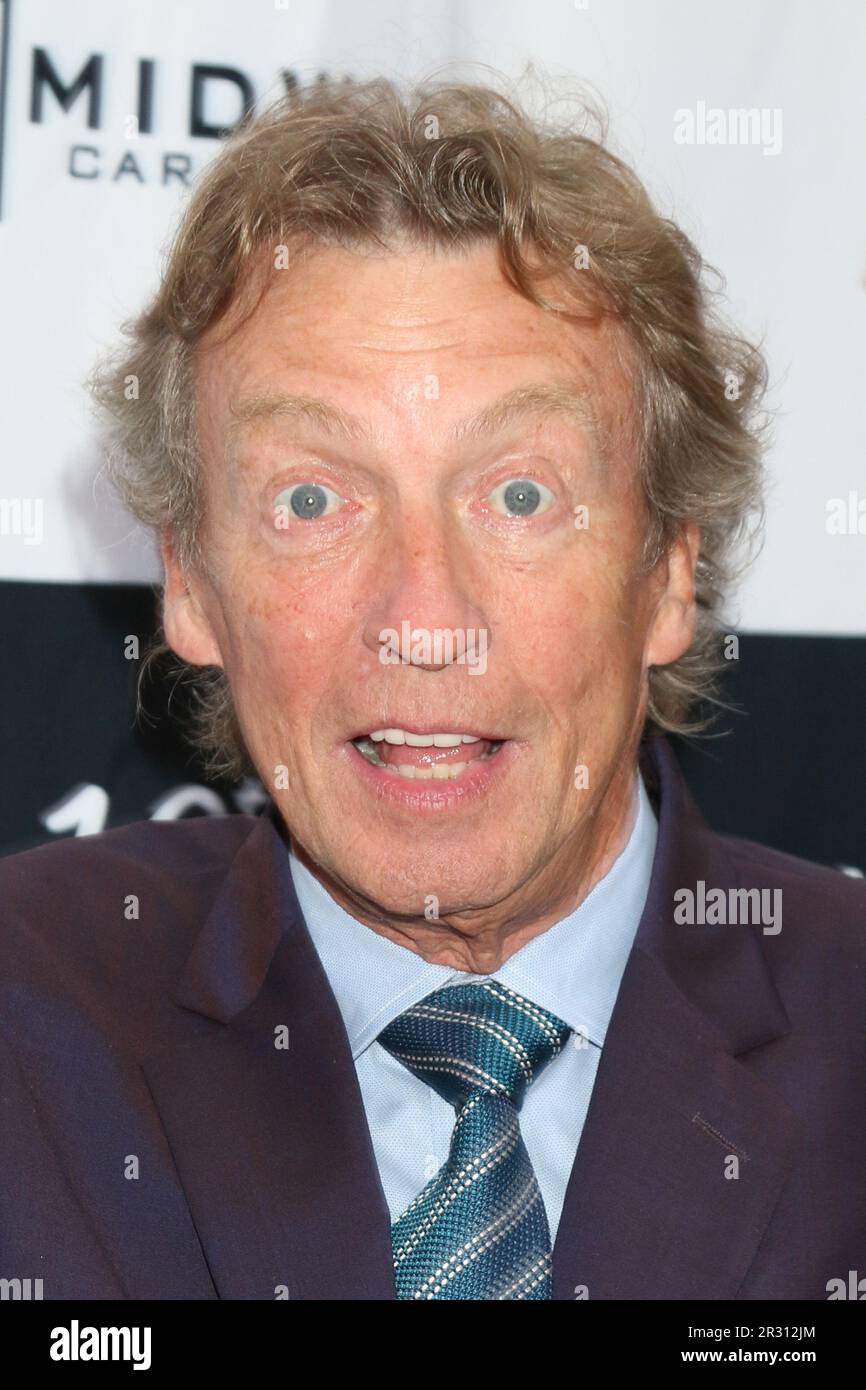 LOS ANGELES - MAY 17: Nigel Lythgoe at the Dance and Dialogue 10th ...