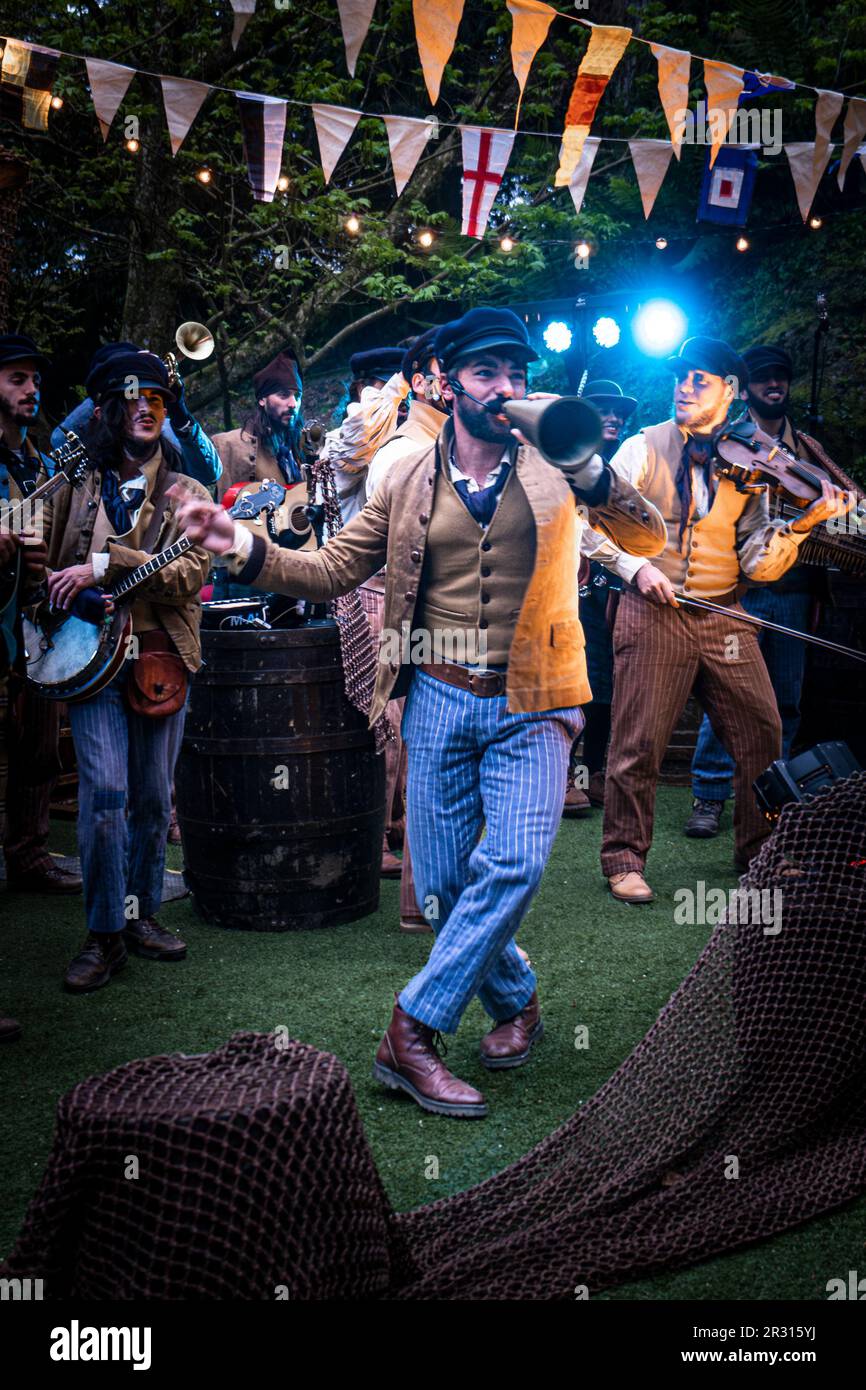 Old Time Sailors performing at Trebah Garden Amphitheatre in Cornwall ...