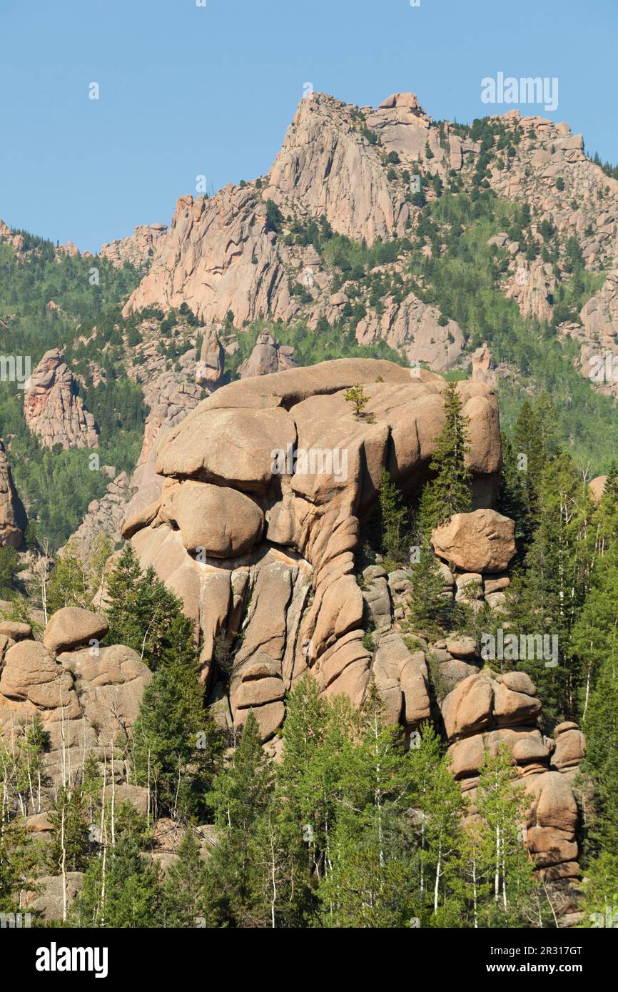 Towering granite rock formations in Lost Creek Wilderness Stock Photo ...