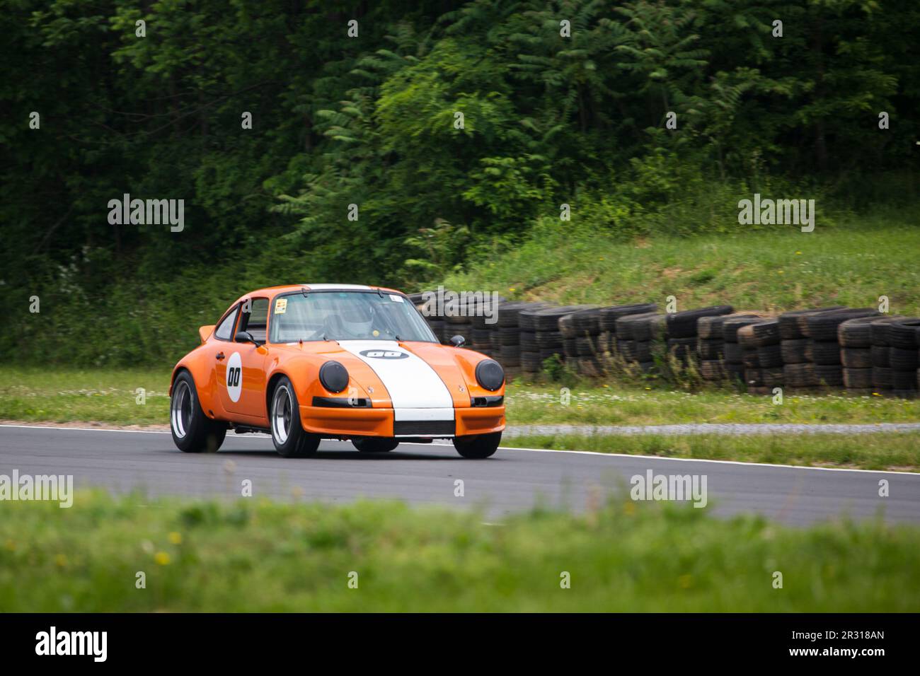 Vintage car races during the 2019 Vintage Racing Group 500 Stock Photo ...