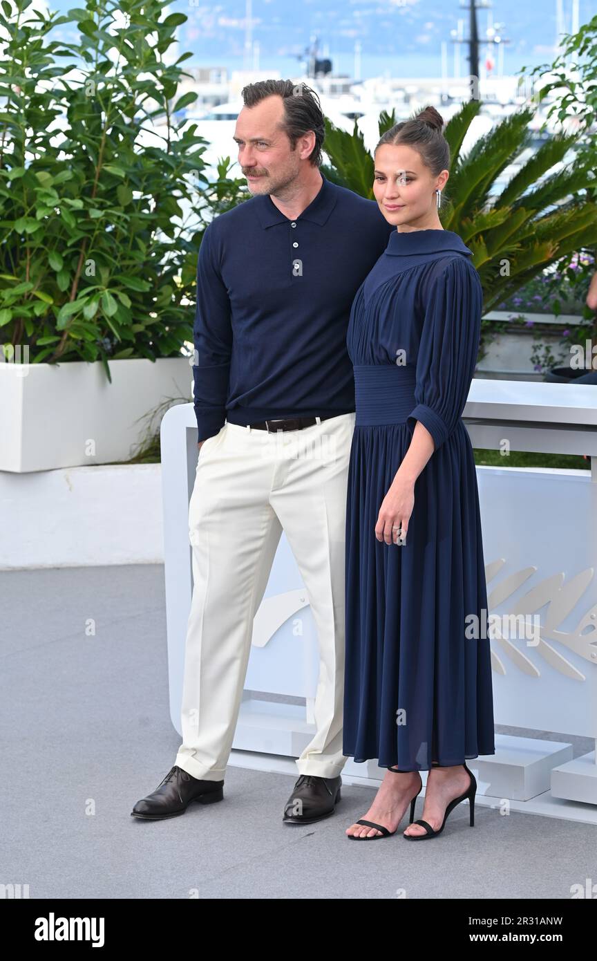 Alicia vikander and jude law hi-res stock photography and images - Alamy