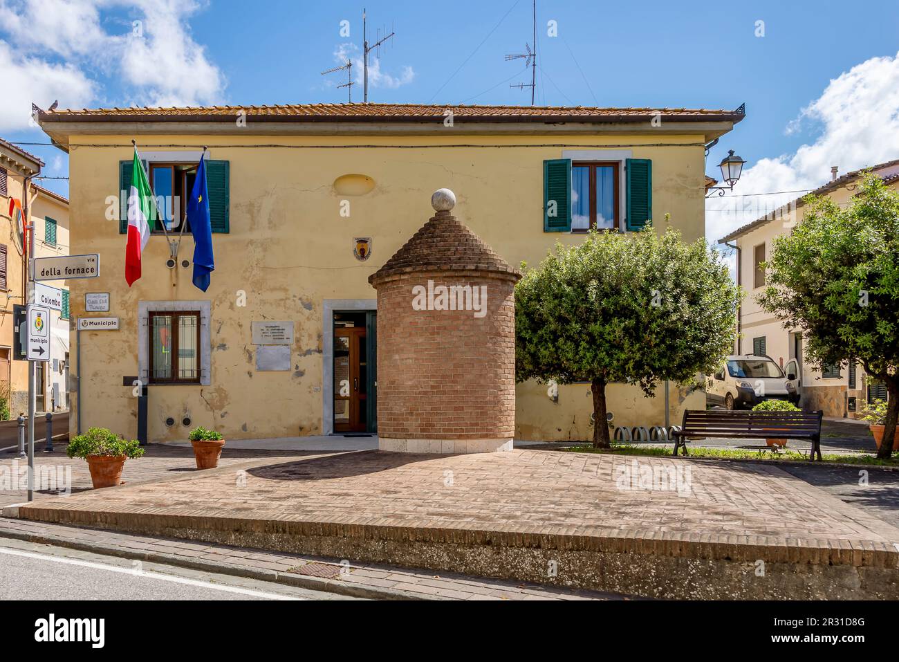 Hall of italian flag hi-res stock photography and images - Alamy