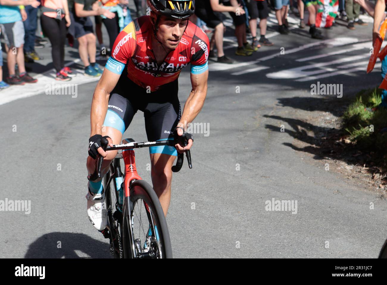 Mikel Landa Basque rider for Bahrain Victorious climbing Arrate above ...