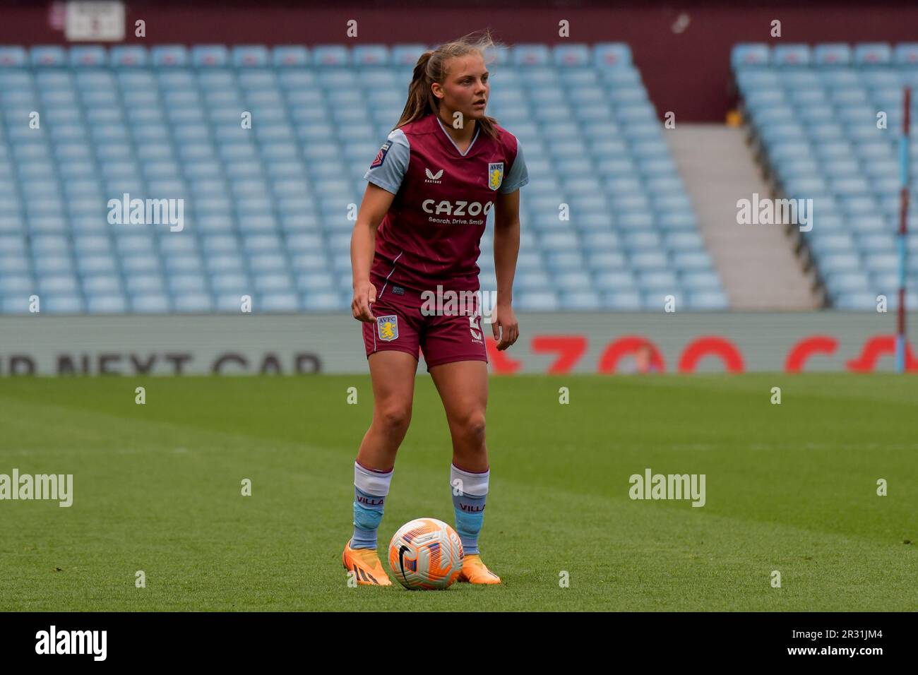 Sarah mayling aston villa hi-res stock photography and images - Alamy
