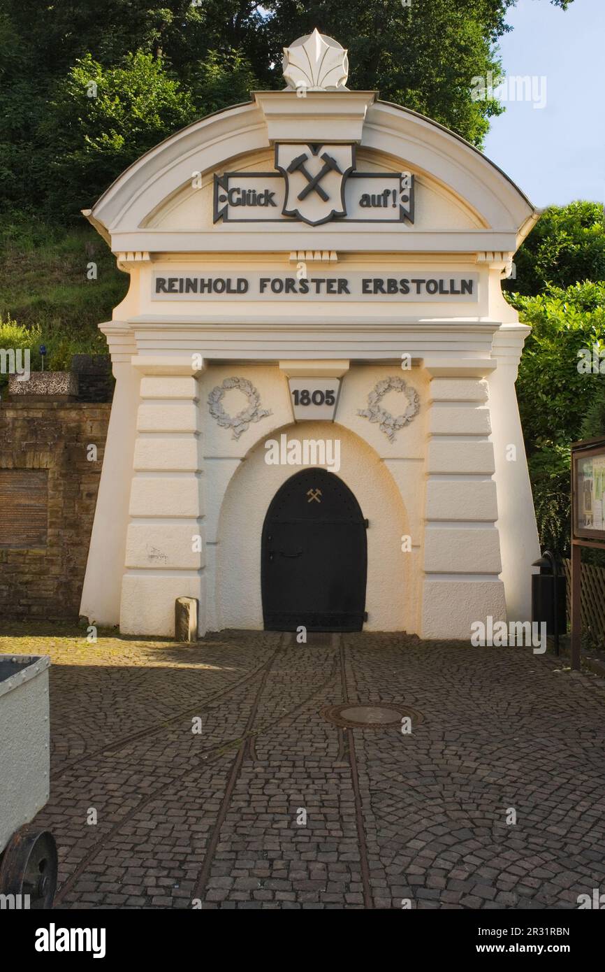 Mining tools hi-res stock photography and images - Alamy