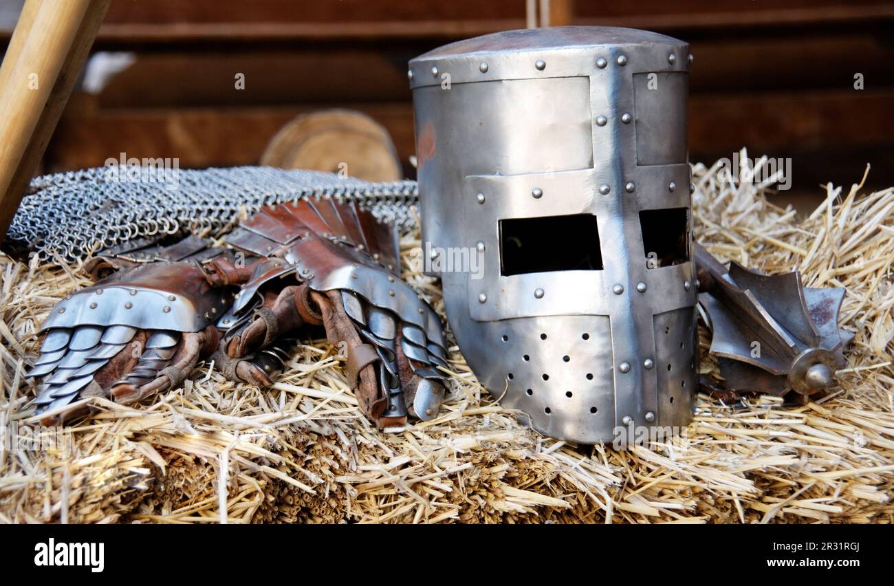 Medieval life hi-res stock photography and images - Alamy