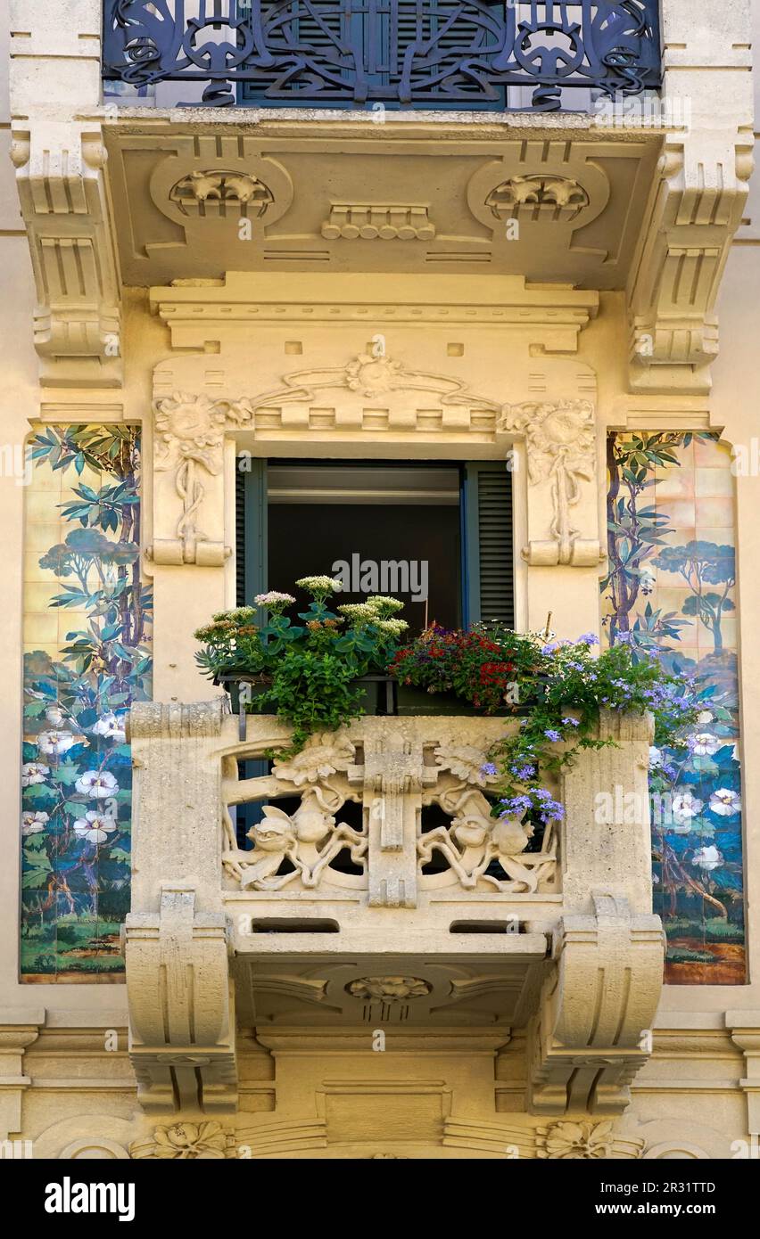Italian Liberty architecture in Milan, Casa Galimberti building, Via ...
