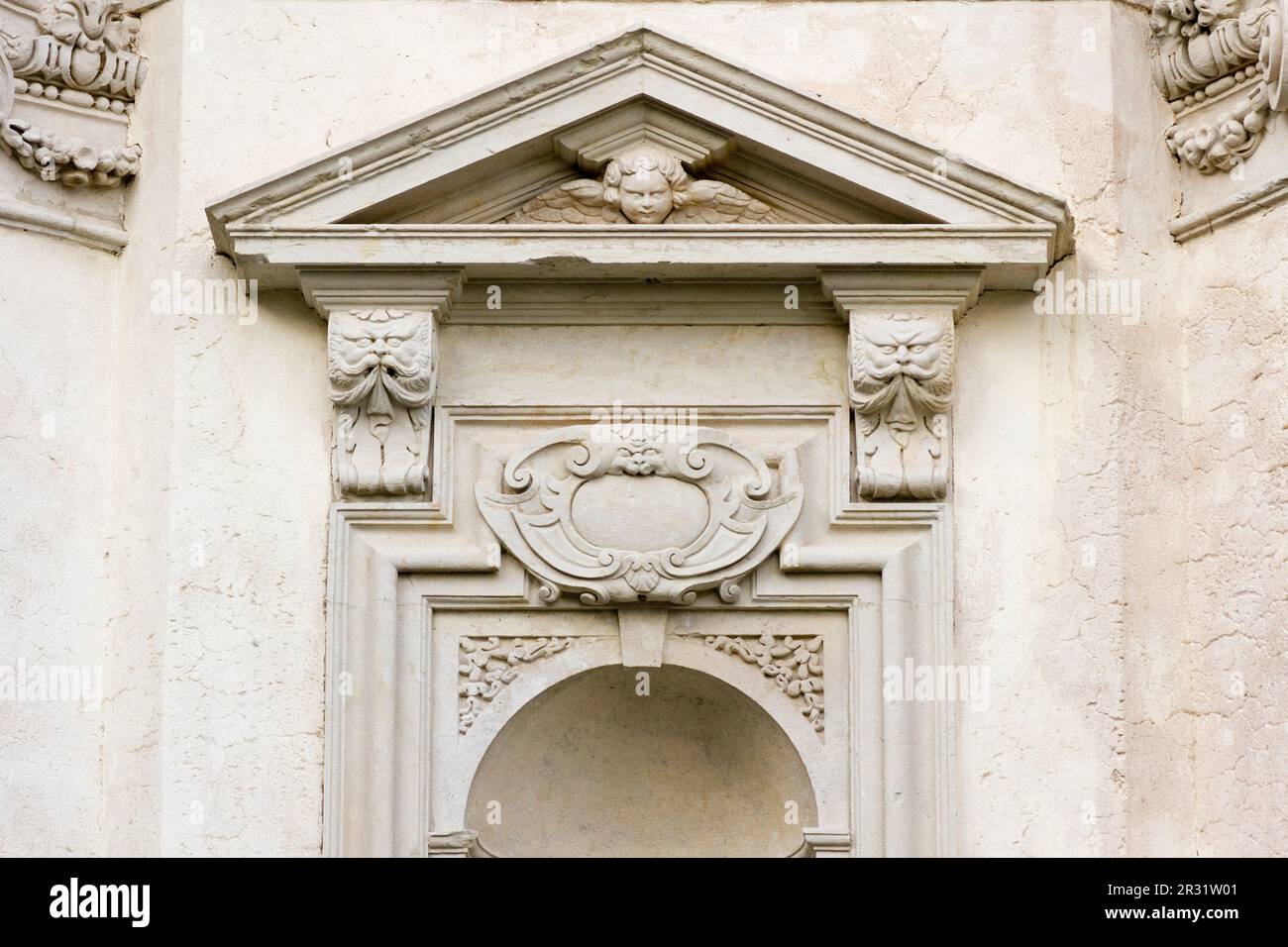 Baroque putto hi-res stock photography and images - Alamy