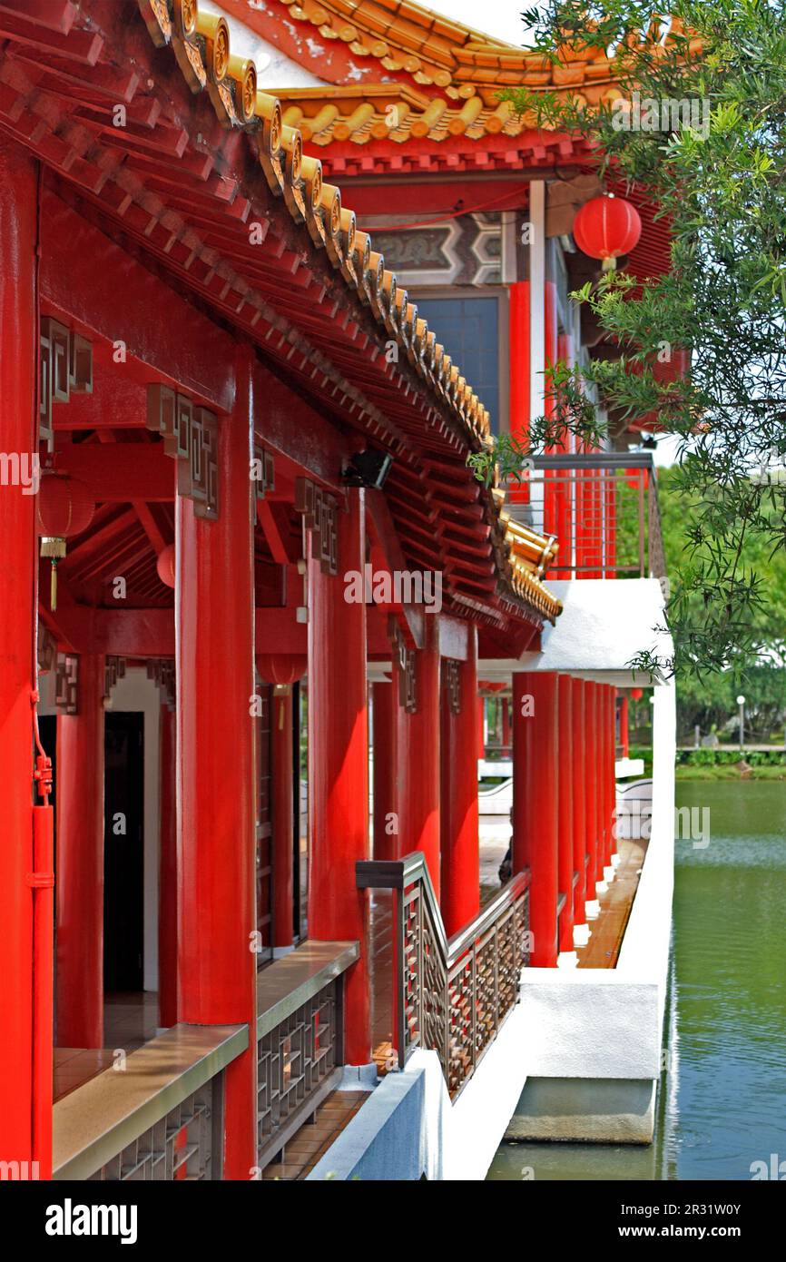 Singapore chinese garden hi-res stock photography and images - Alamy