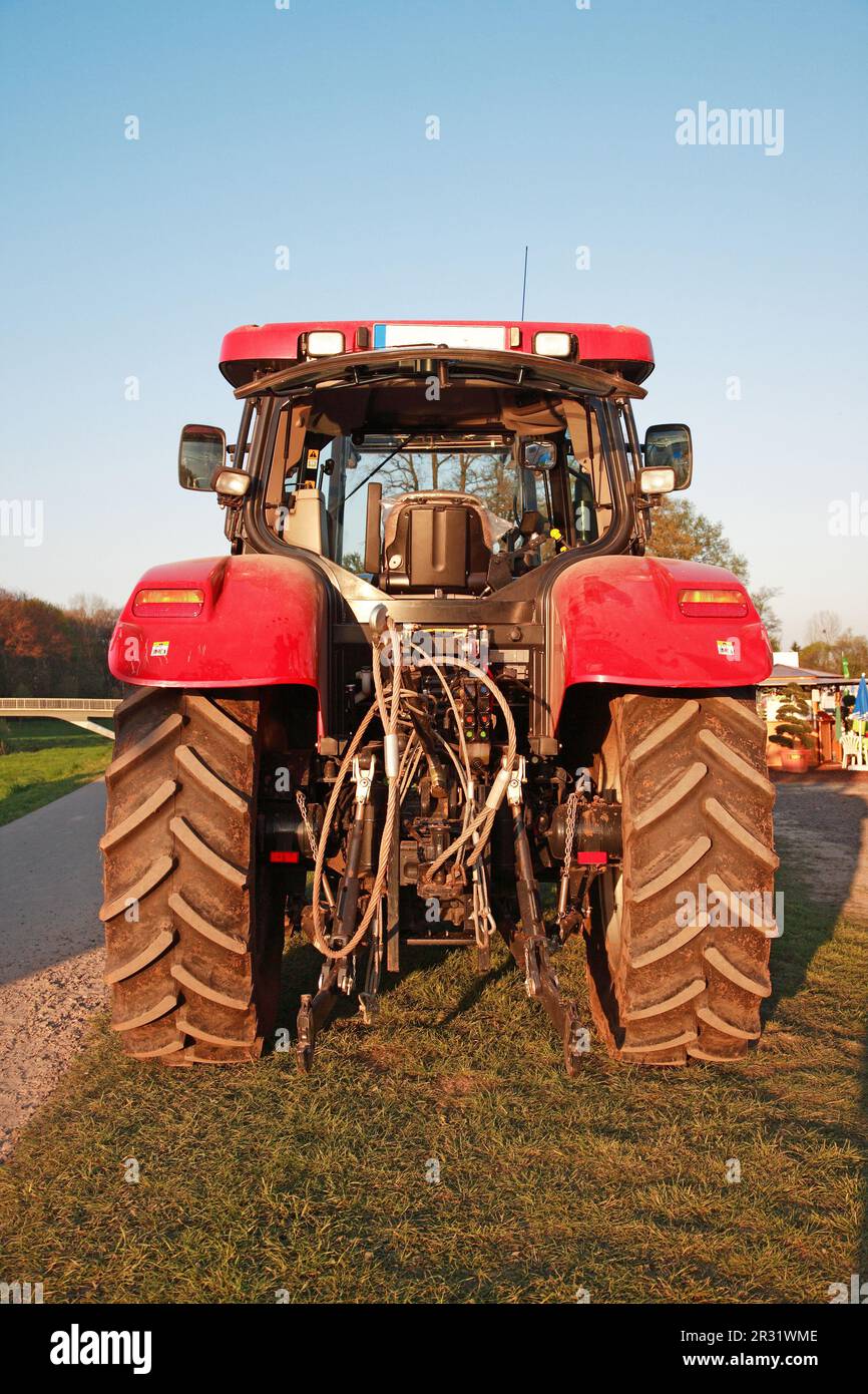 New red tractor hi-res stock photography and images - Alamy