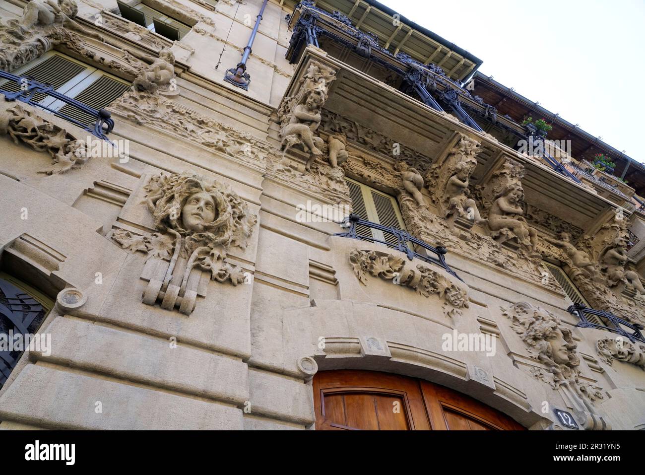 Italian Liberty architecture in Milan, Casa Guazzoni building, Via ...