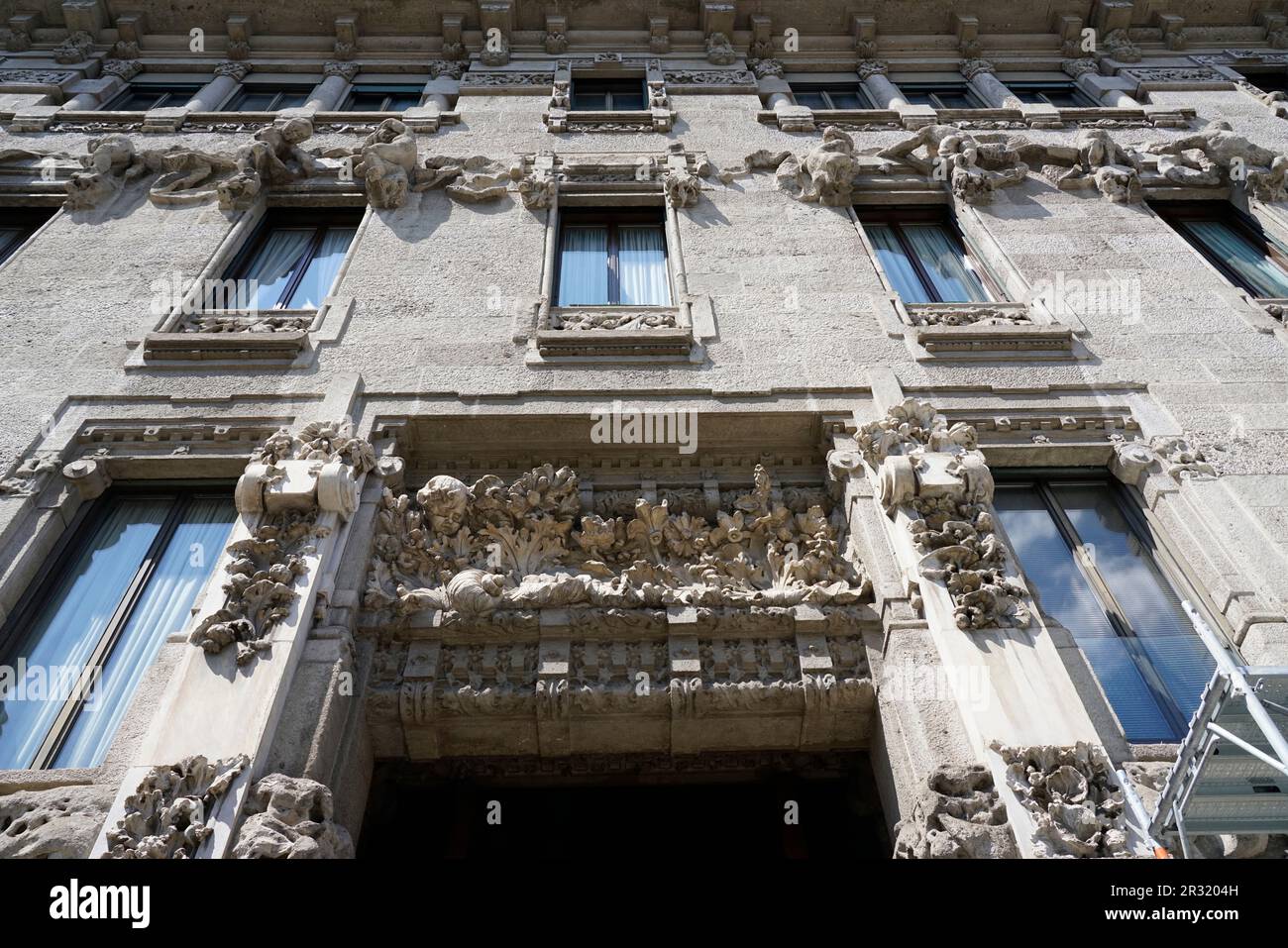 Italian Liberty architecture in Milan, Palazzo Castiglioni palace ...