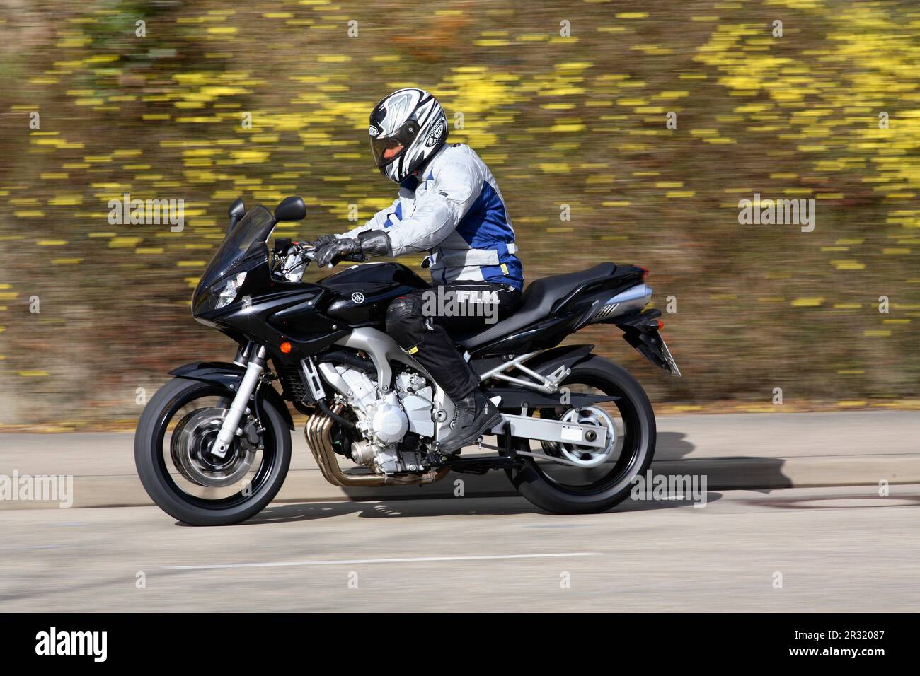 Fz6 hi-res stock photography and images - Alamy