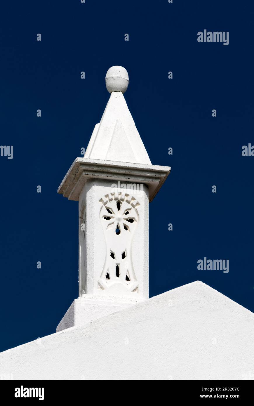 Ornate chimney stack hi-res stock photography and images - Alamy