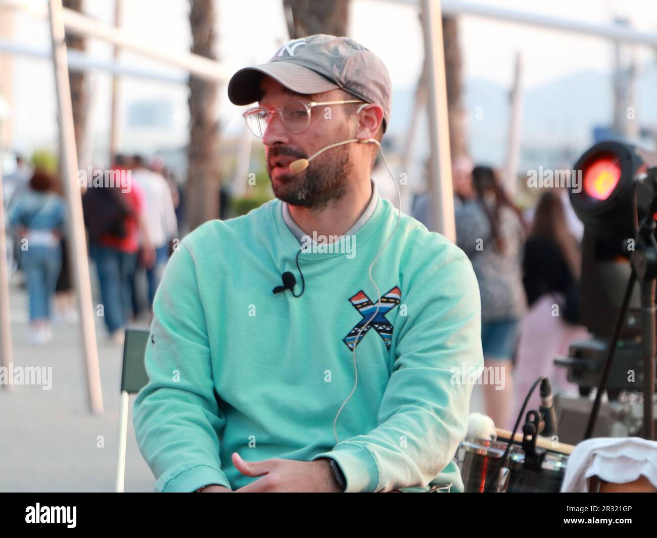 Interview with the illustrator 72 Kilos on the occasion of the "Noche ...