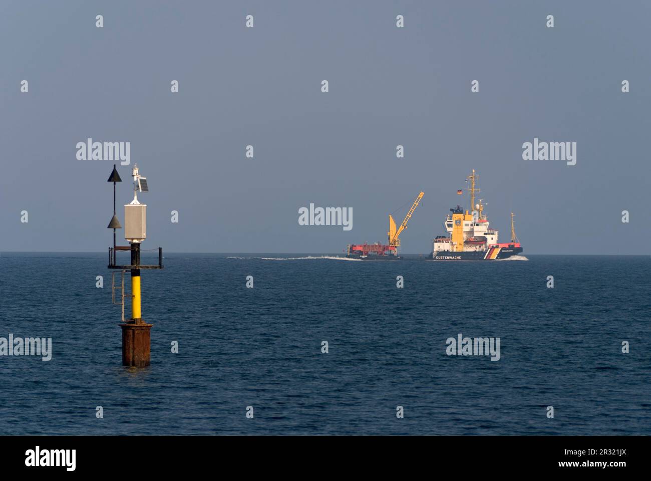Coast guard patrol boats hi-res stock photography and images - Alamy