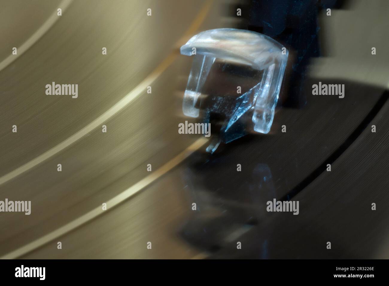 Record player music plate hi-res stock photography and images - Alamy
