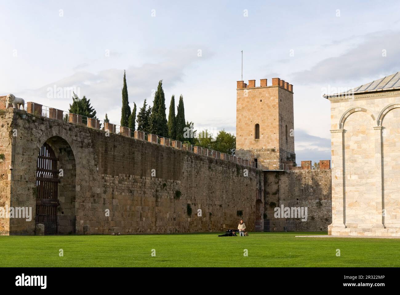 Pisa medieval gate hi-res stock photography and images - Alamy