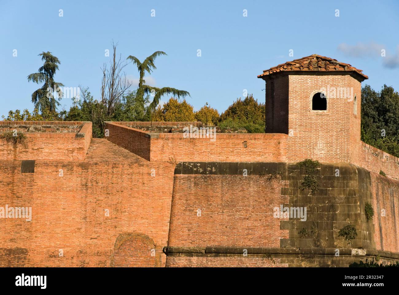 Fortezza toscana hi-res stock photography and images - Alamy