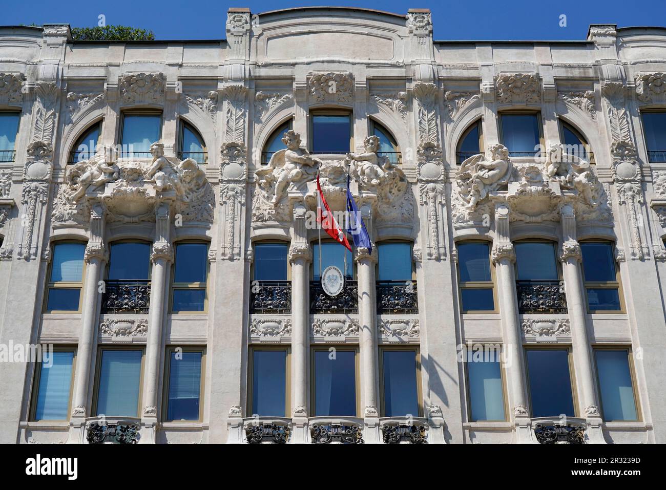 Italian Liberty architecture in Milan, ex Hotel Trianon, Piazzetta ...