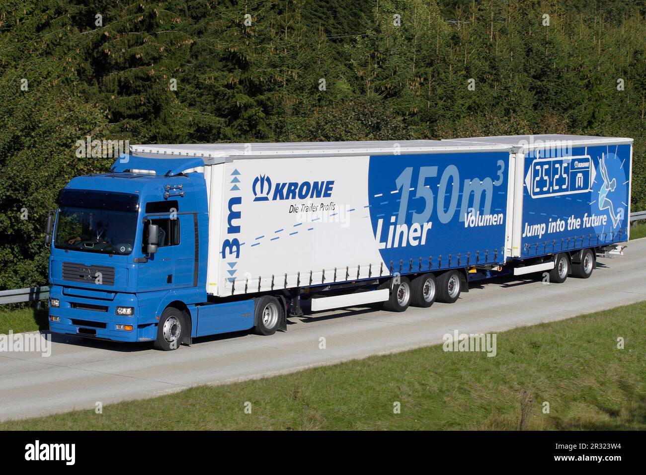 60 ton truck Stock Photo - Alamy