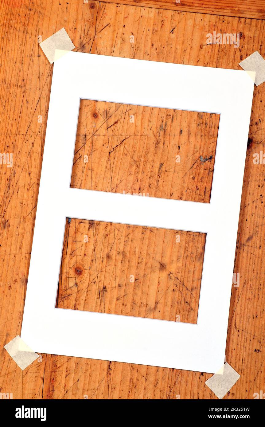 Wood frame stationery message Stock Photo - Alamy