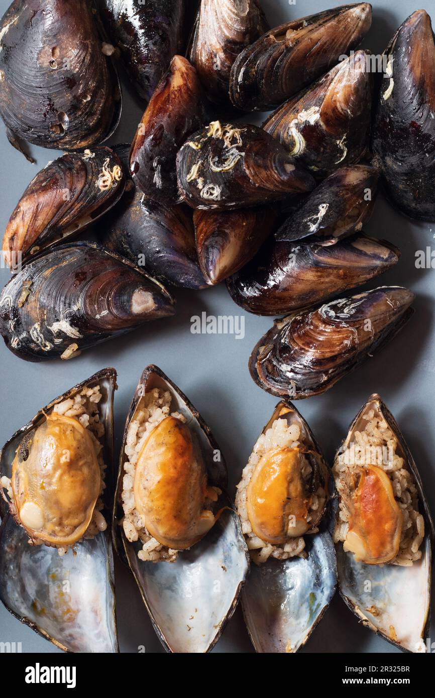 Turkish Street Food Stuffed Mussels with Lemon - Midye Dolma Stock ...