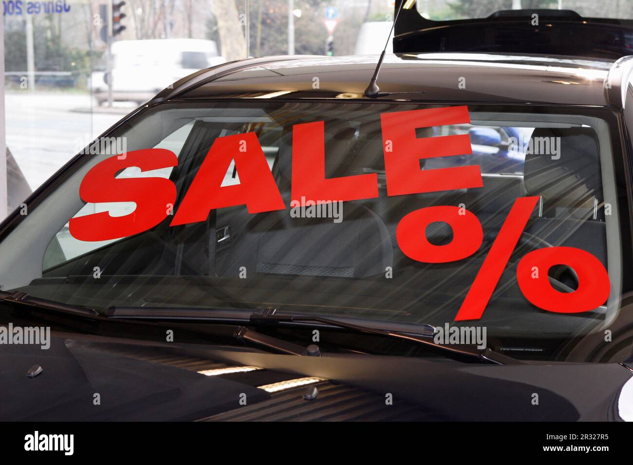 Car sale hi-res stock photography and images - Alamy