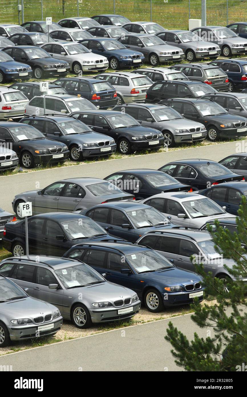 Used bmw hi-res stock photography and images - Alamy