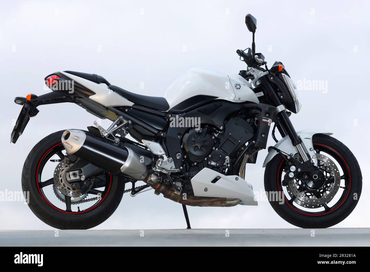 Yamaha fz1 hi-res stock photography and images - Alamy