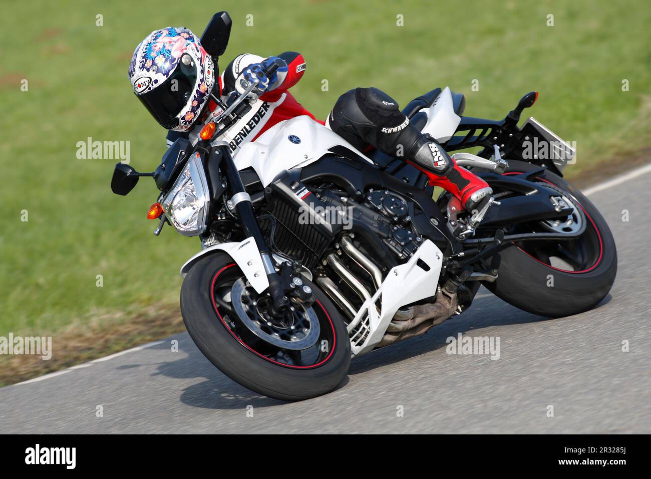 Yamaha fz1 hi-res stock photography and images - Alamy