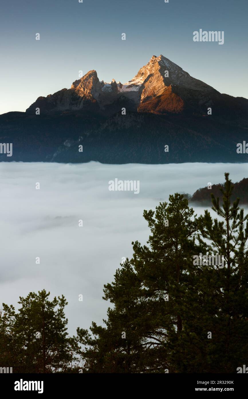 Sunrise at watzmann mountain hi-res stock photography and images - Alamy