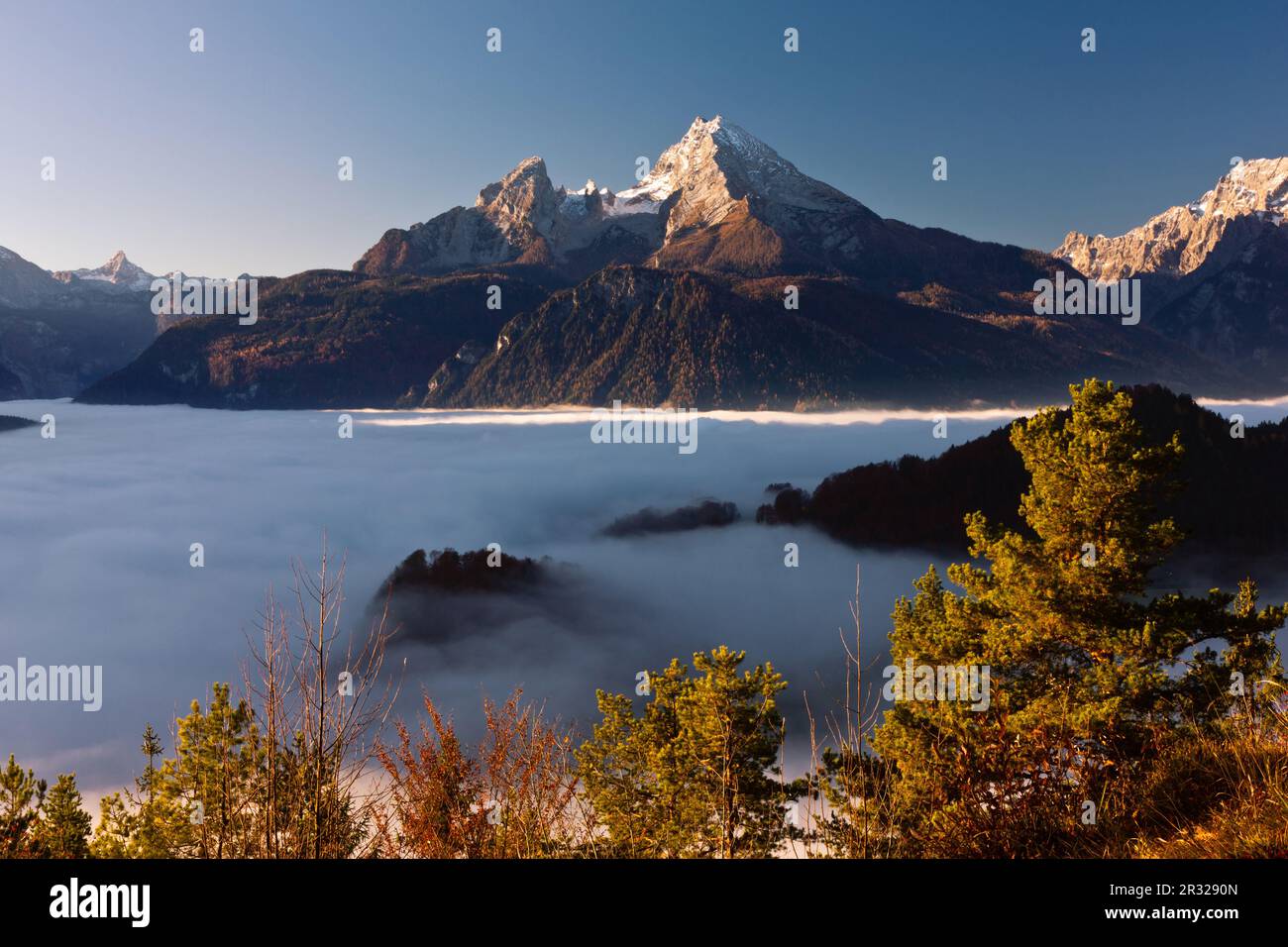 Sunrise at watzmann mountain hi-res stock photography and images - Alamy