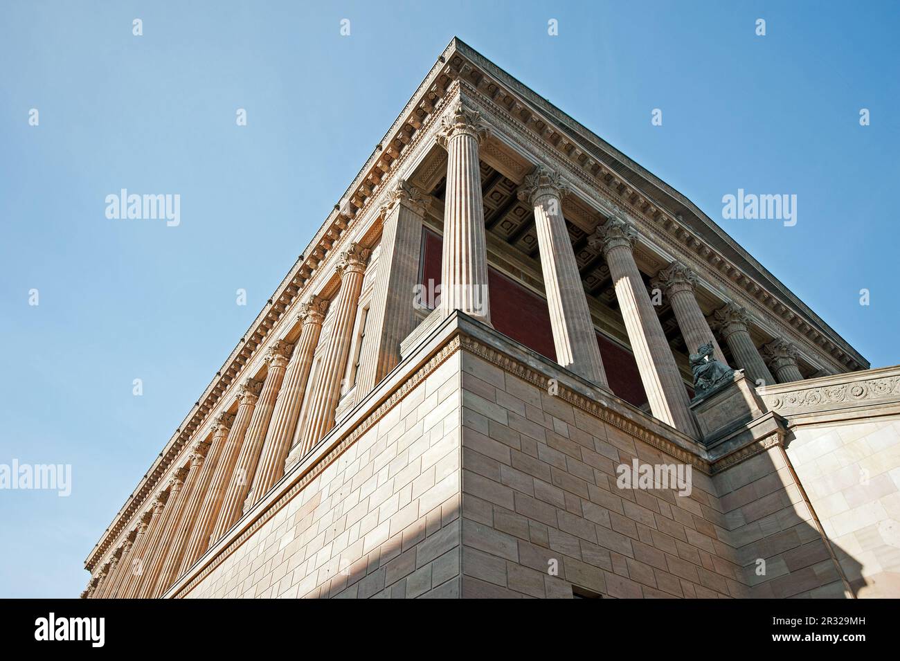 Side view format hi-res stock photography and images - Alamy