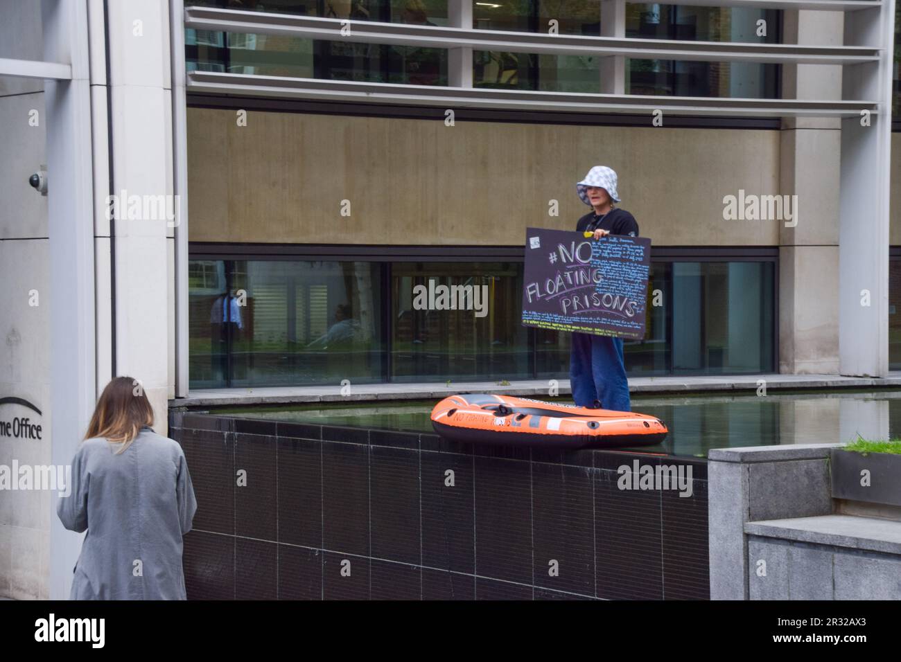 Refugee barge hi-res stock photography and images - Alamy